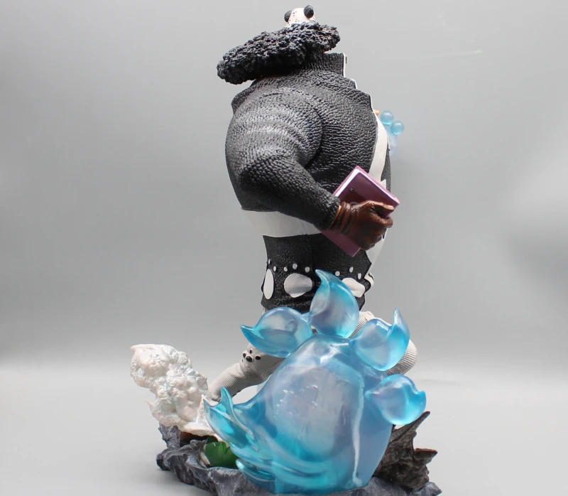 Figure Bartholomew Kuma 30cm c/ LED's - One Piece - Cubo Nerd - O ...