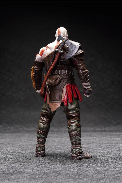 Action Figure Kratos God Of War Ragnarok - McFarlane Toys - Cubo Nerd ...