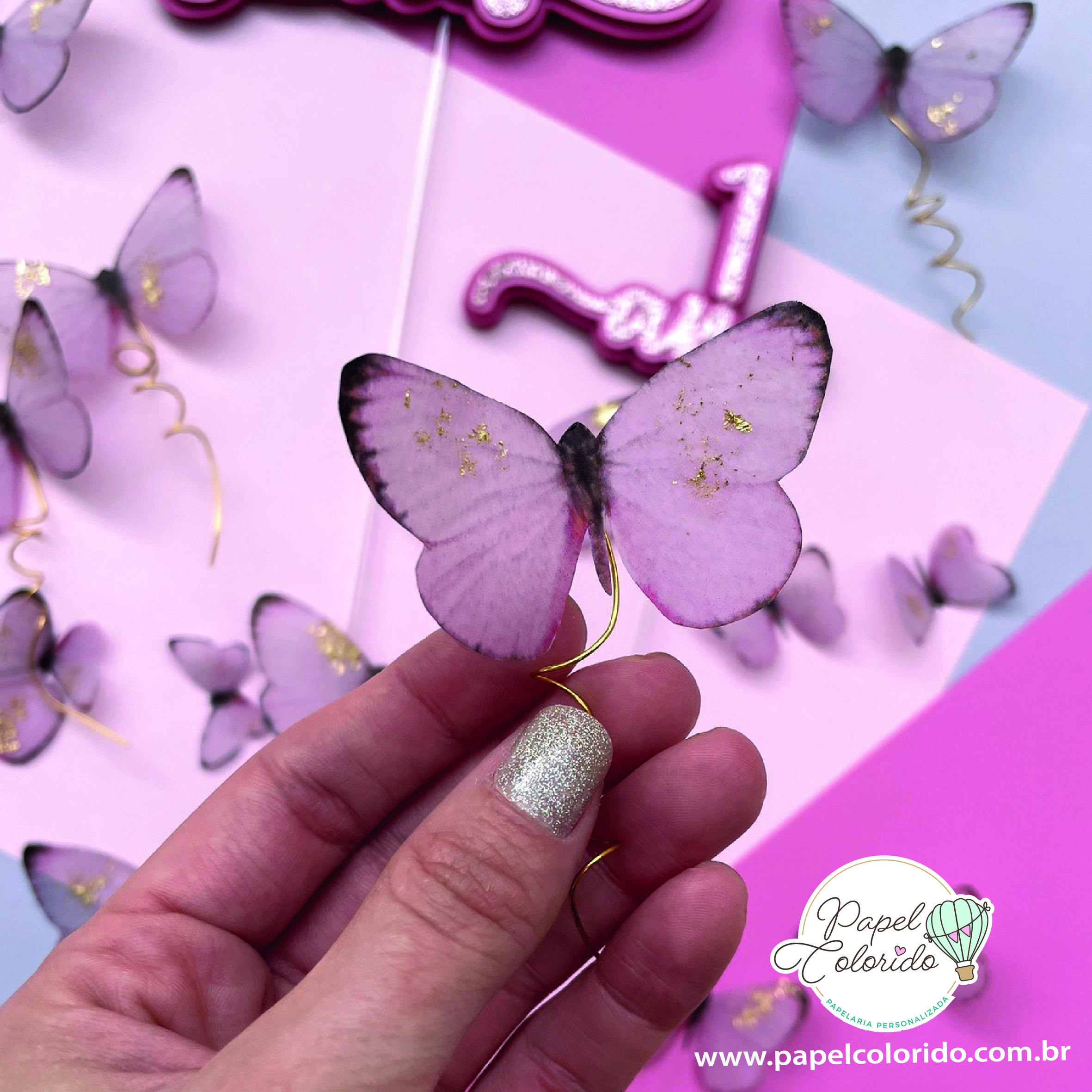 Topo de Bolo: Borboletas transparentes na cor rosa - Papel Colorido