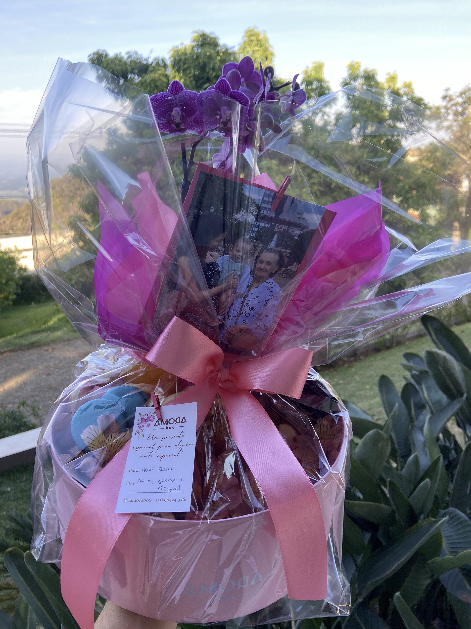 CHÁ DA TARDE COM ORQUÍDEA - Amora Box