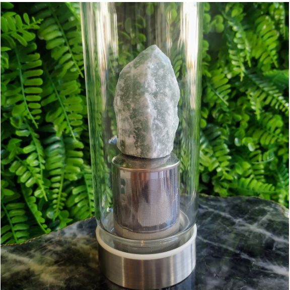 Garrafa Infusão Elixir Vidro 550ml Com Pedra Quartzo Verde Bruto - Atacado dos Cristais