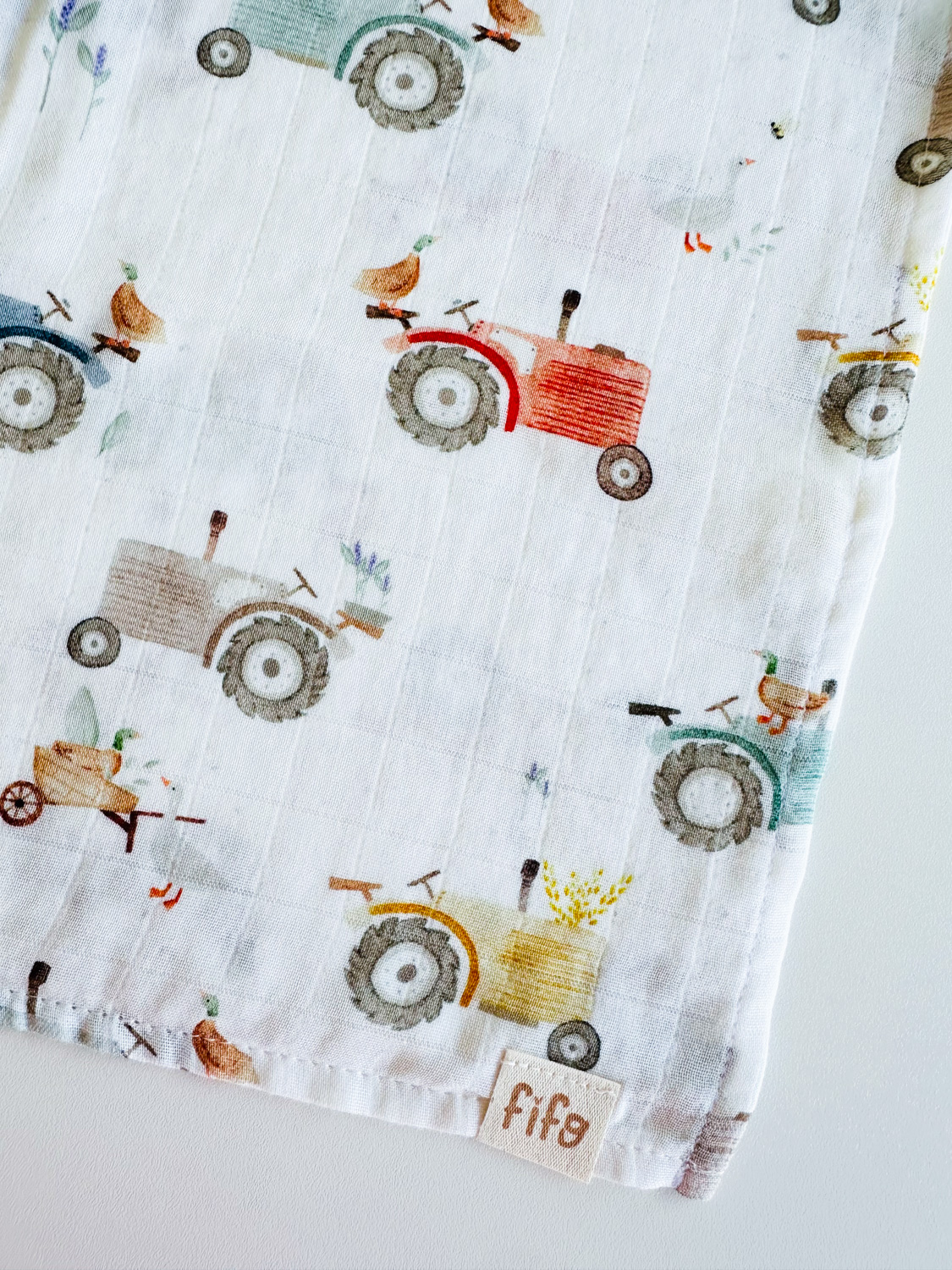 Fralda de Ombro Mousselina Fazendinha - Bamboo com Algodão - Fifo Baby&Kids