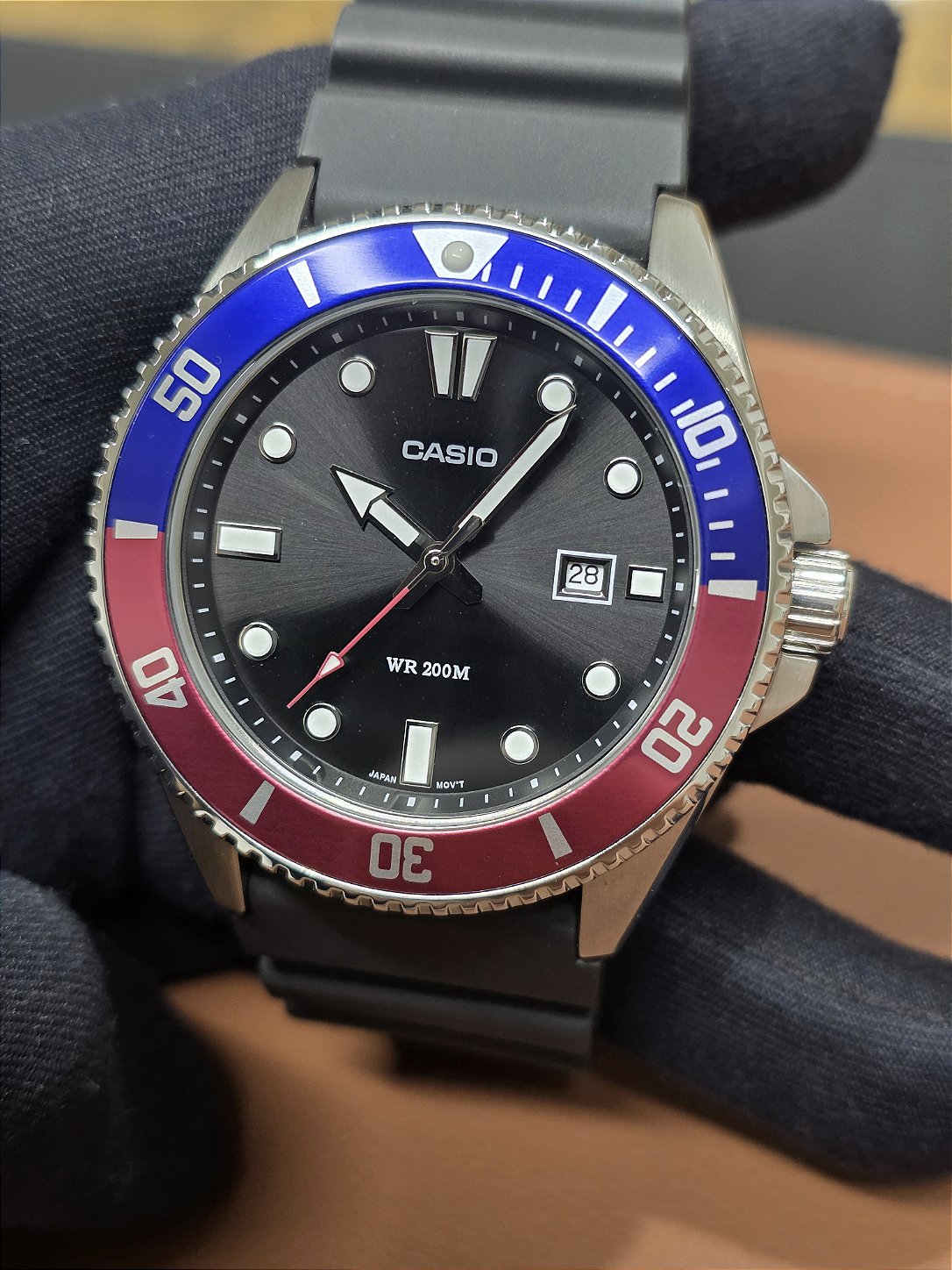 Relógio Casio Duro MDV-107-1A3V Pepsi – Diver 200m Original e Robusto ...