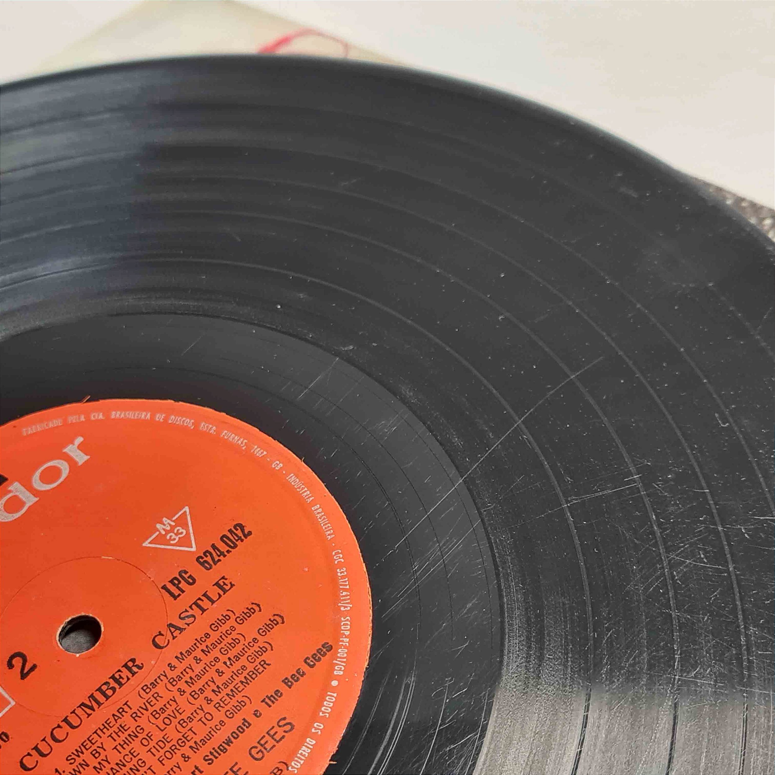 LP Bee Gees - Cucumber Castle Disco de Vinil 1980 Leia - Hm - Sua loja ...