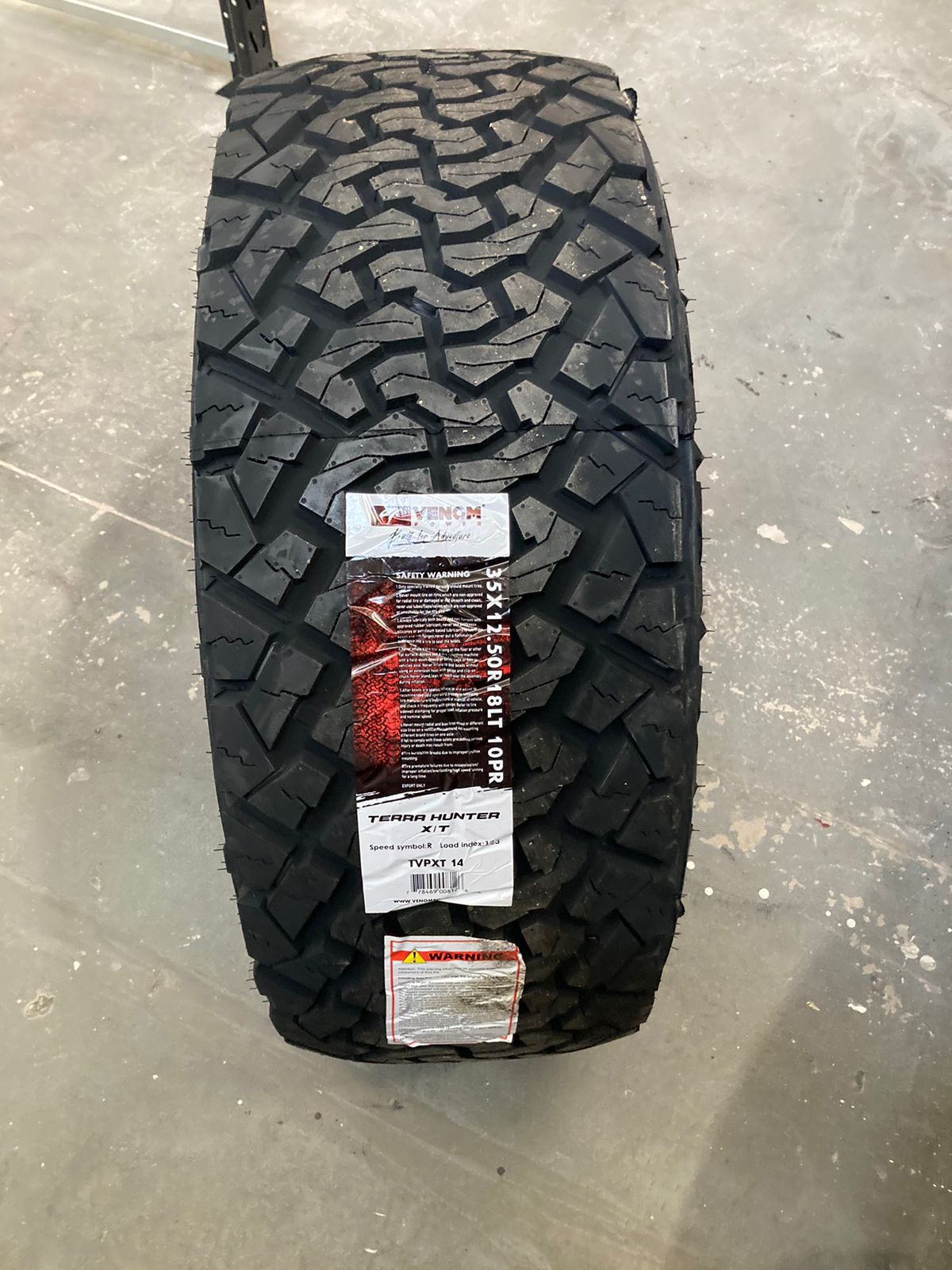 Pneu Venom Power Trail Hunter 35x12,5 Aro 18 para Camionetes - Venom ...