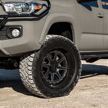 Pneu Venom Power Trail Hunter 33x12,5 Aro 18 R/T Performance - Venom ...