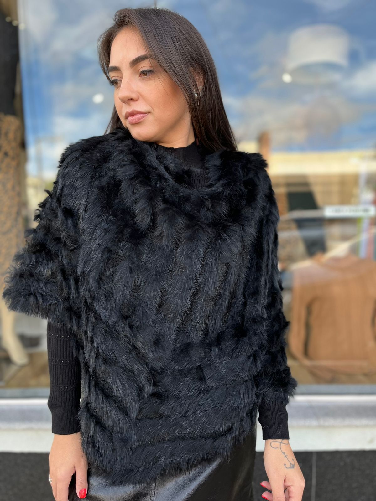 PONCHO DE PELE DE COELHO ALPELO - Loja Danusa