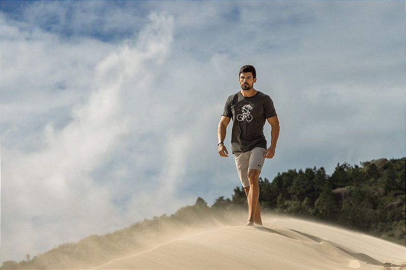 Camiseta Masculina Trich Bike Preta - Estilo e Conforto em uma Peça ...