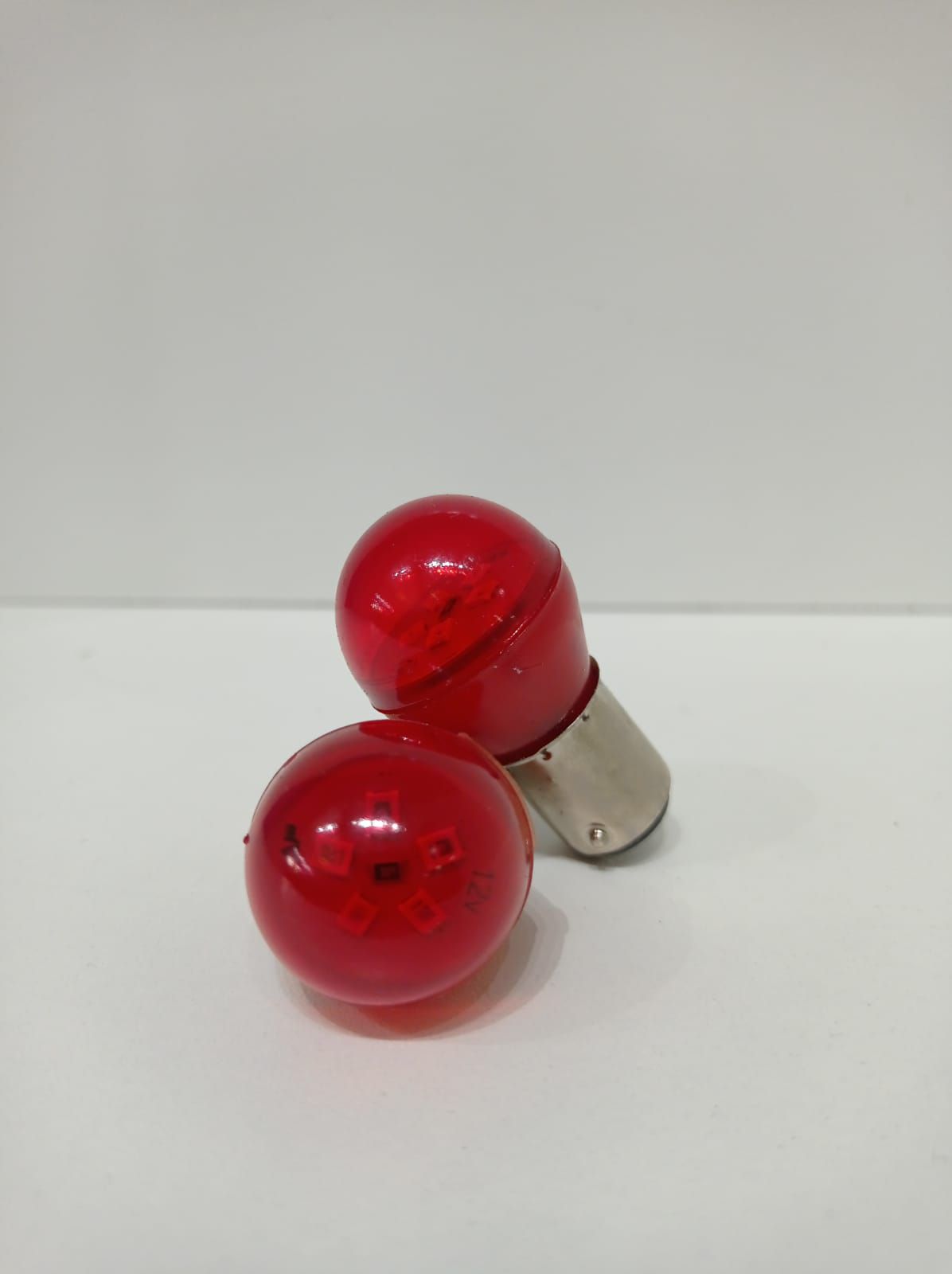 LAMPADA LED 2 POLOS 5 LEDS 12V VERMELHA - Four Leds Lampadas Automotivas