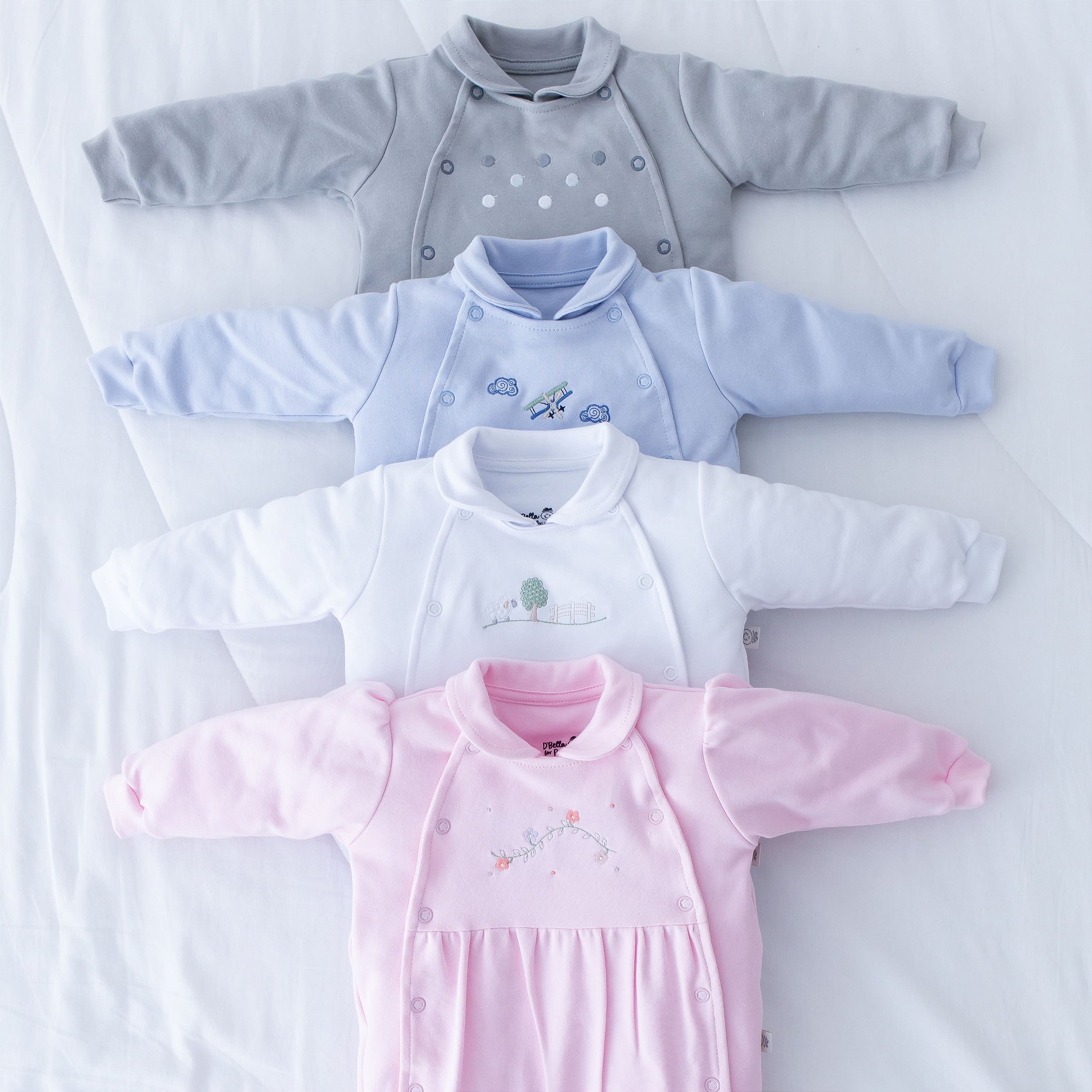 Macacão Comprido Abertura Frontal - Flores - D'Bella for Baby