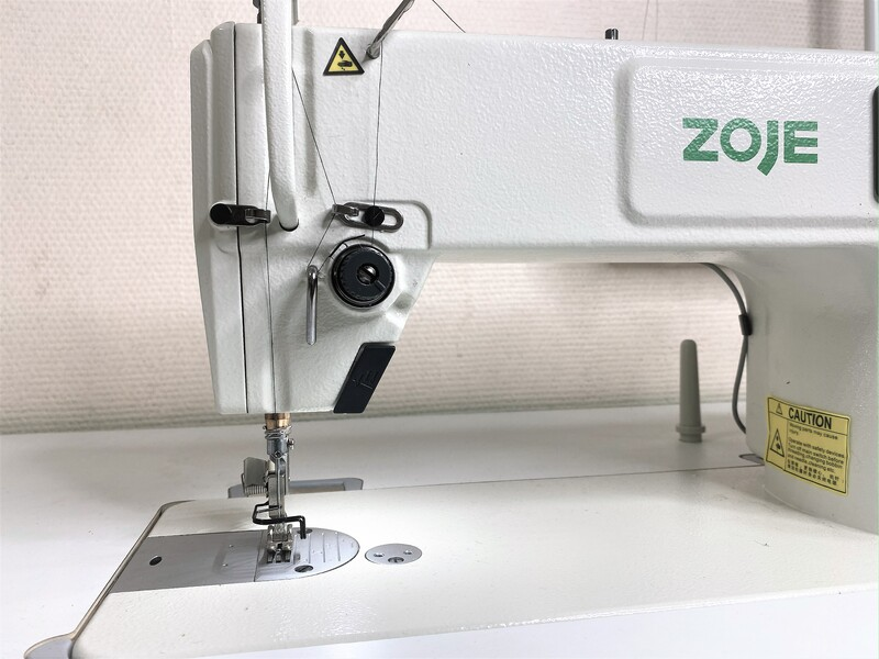 Máquina de Costura Reta Industrial Zoje A6000-P Direct Drive - BH Máquinas