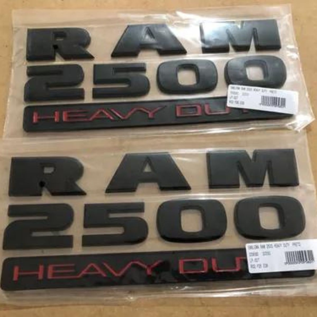 Par Emblemas Dodge RAM 2500 Heavy Duty - 4x4import - Acessórios para ...