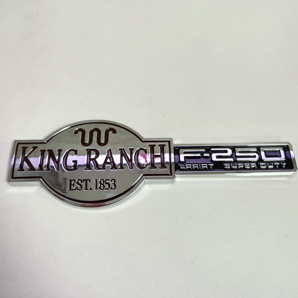 Emblema King Ranch F250 Lariat Super Duty - 4x4import - Acessórios para ...
