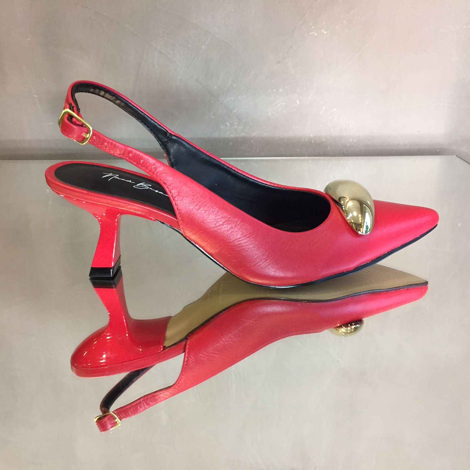 Scarpin Slingback em Couro Lenira Vermelho - Natágia Busanello