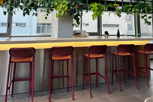 Banqueta Nuta da Gaber - GISELA DESIGN