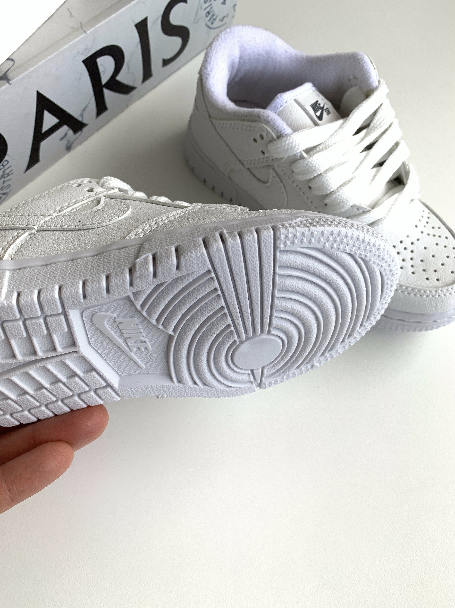 TÊNIS NIKE PREMIUM - Pingo de Gente