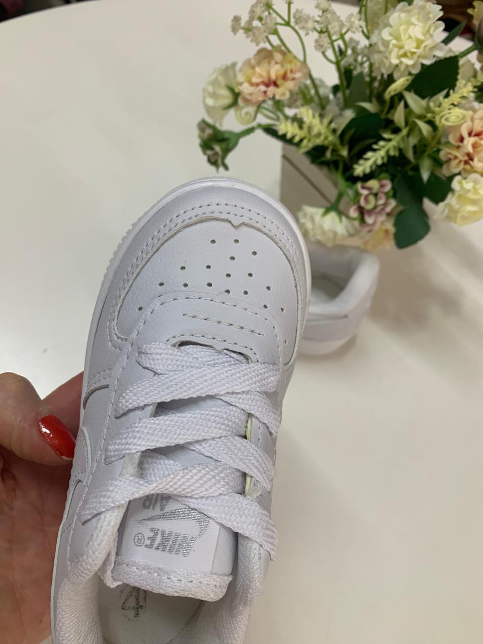 Tenis Branco Nike - Pingo de Gente