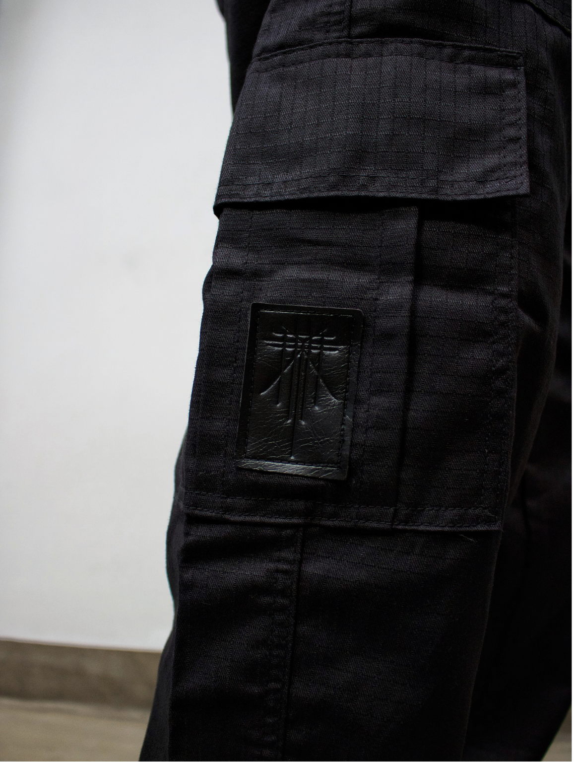 Calça cargo - NOIR - HERMETIK STORE