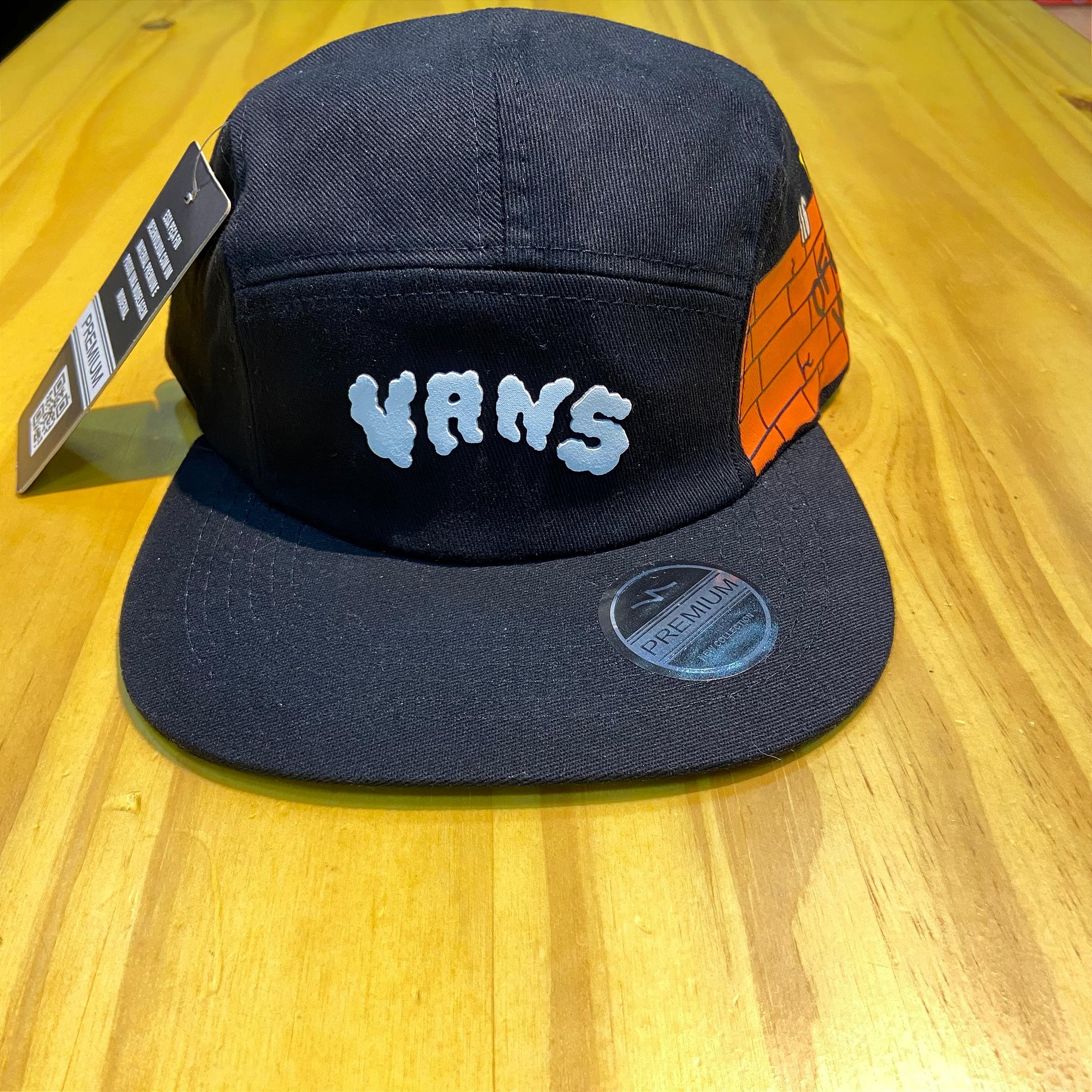 BONÉ FIVE PANEL VANS STREET - OUTFIT BR