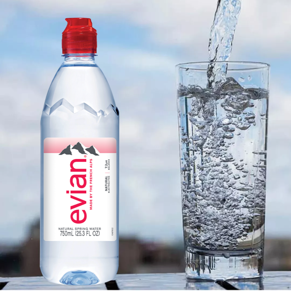 Água Mineral Evian Sem Gás Pet 750ml - MV Vinhos e espumantes
