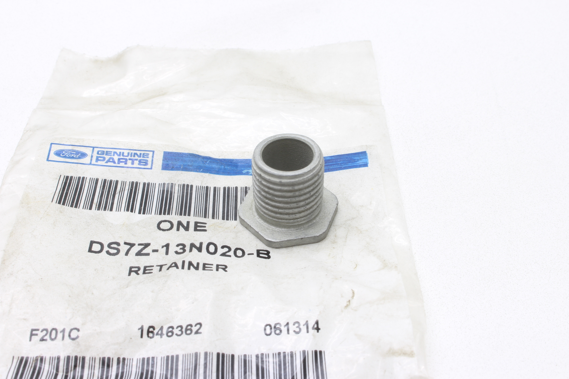 Porca Montagem Painel Frontal Ford Fusion 2013/ Original - Auto Amega