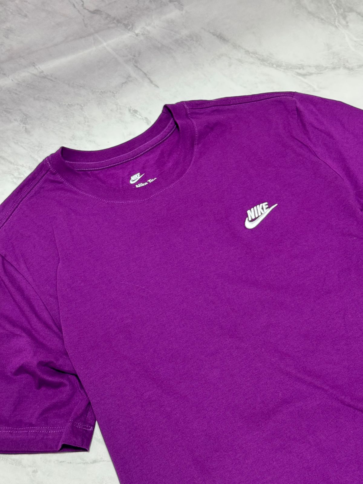 Camiseta Nike Sportwear Roxa - Rodrigues Sports