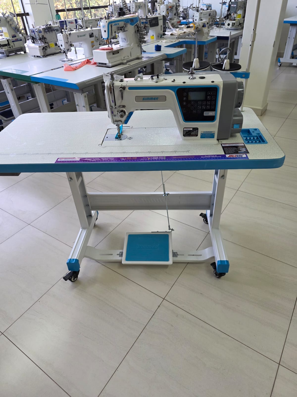 Máquina Reta Eletrônica Direct Drive - Modelo ES86T Simmer (220V) - Maq Ponto Costura & Bordado