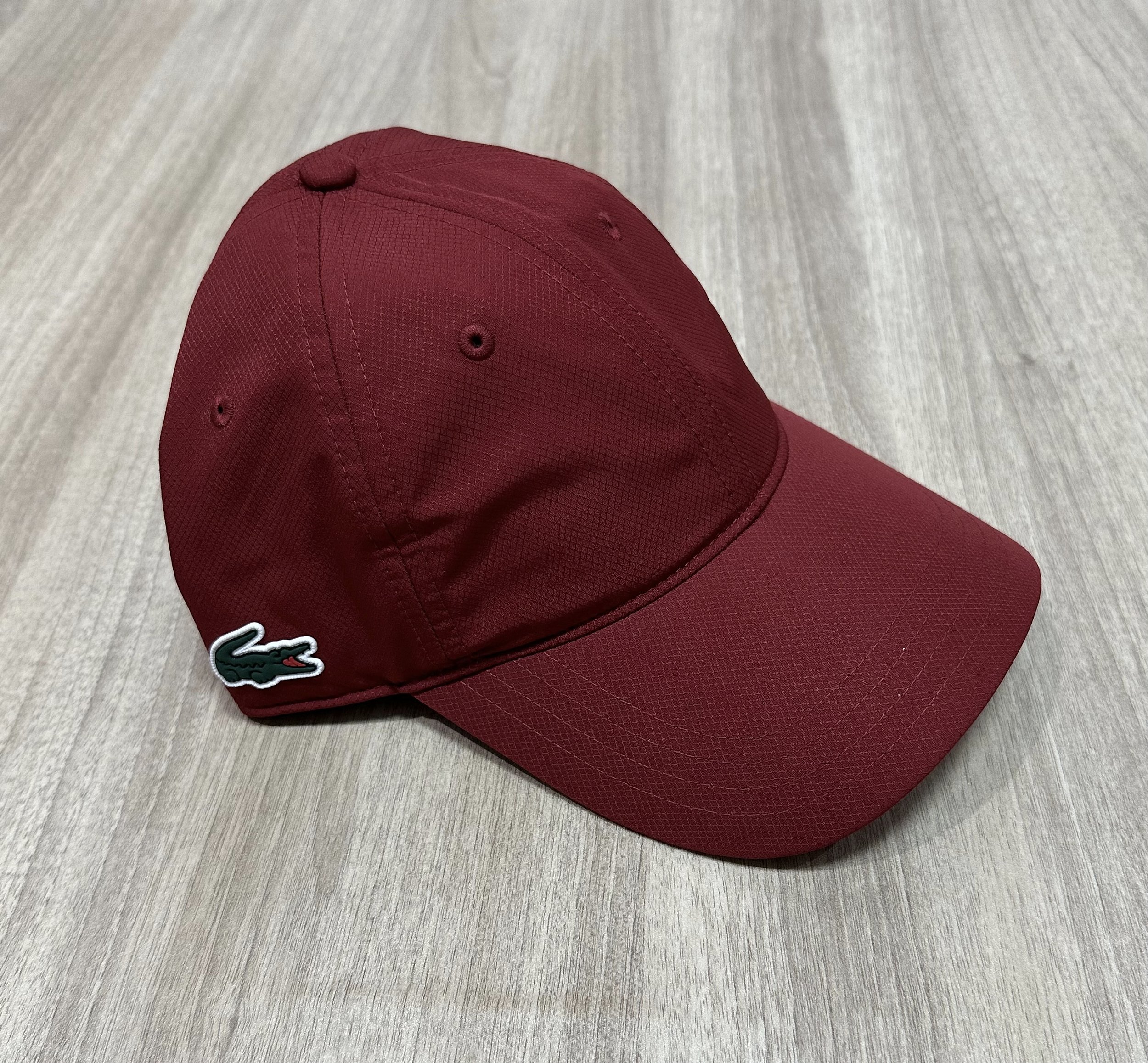 Boné Lacoste Sport 2024 vinho - Magno Store Shop