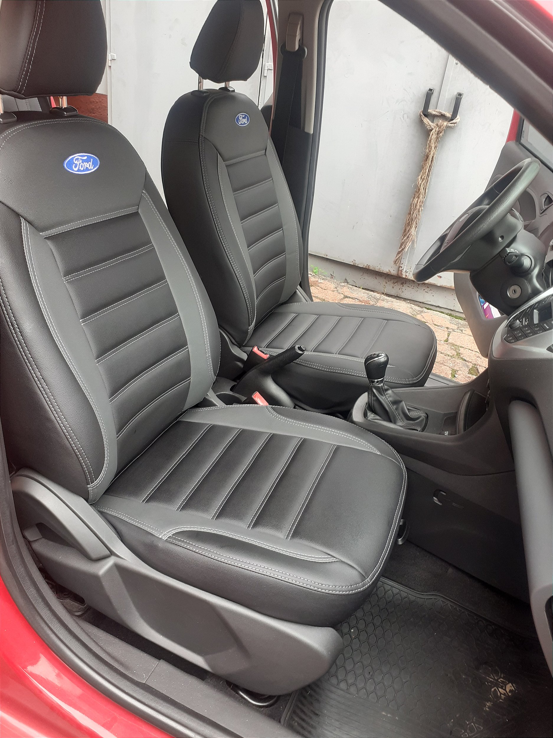 Capa de Banco Ford Ka Novo Preto couro Automotivo - baraoparts