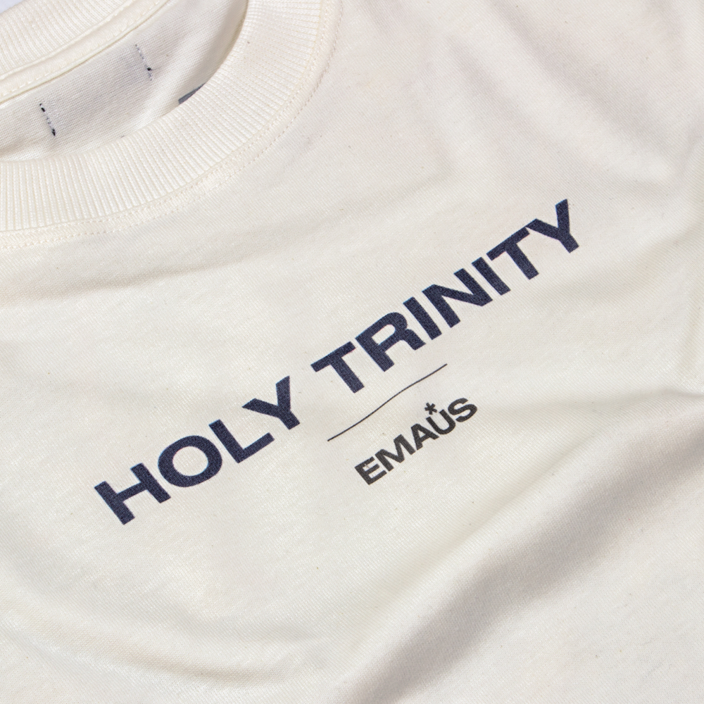 CAMISETA OVERSIZED HOLY TRINITY - Camisetas Cristãs