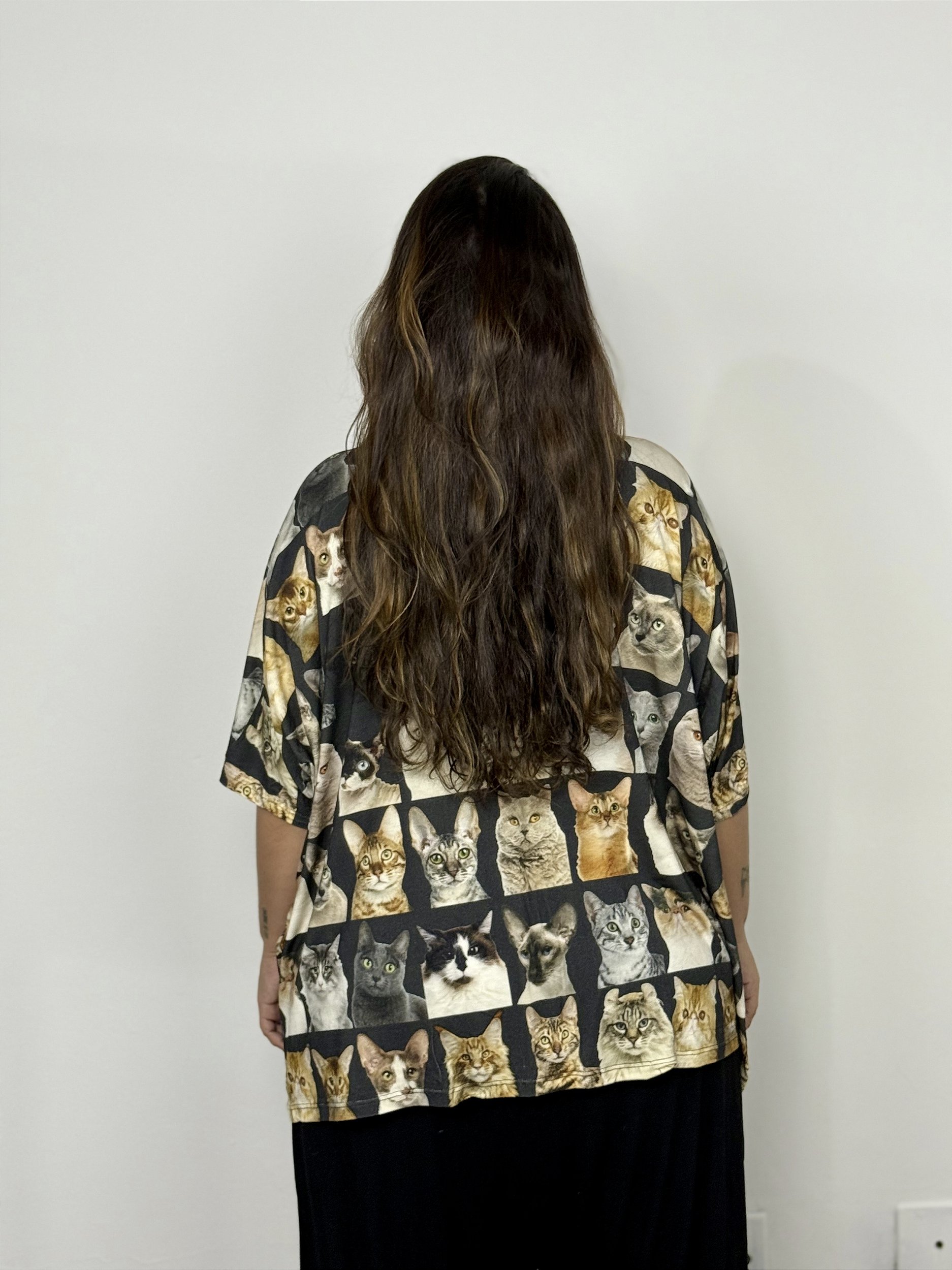 Blusa Quadrada Gatos - CORES - ISAAC