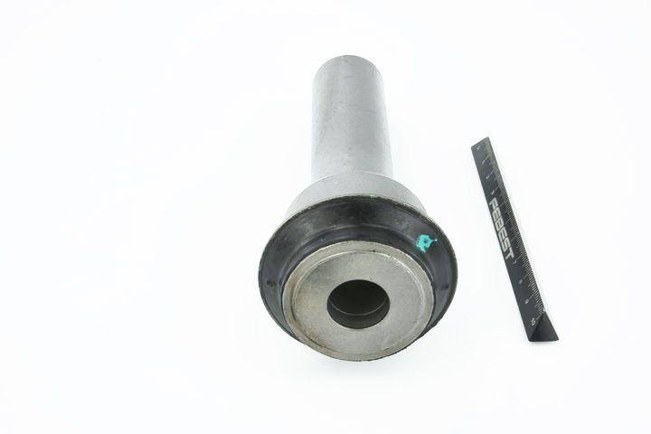 Bucha dianteira grande do quadro Nissan X-trail T31 54466JD000 - Febest ...