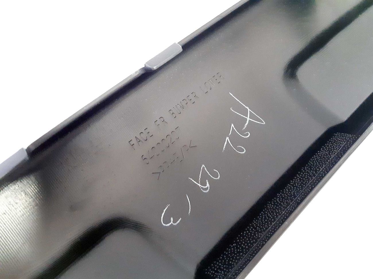 Bigode inferior parachoque dianteiro L200 Triton - Original - Ecorepair ...