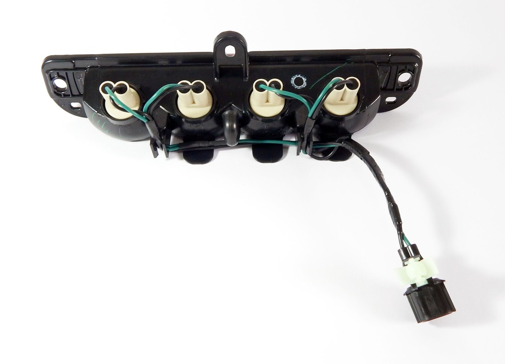 Lanterna Brake Ligth L200 Triton 8334A059 - Ecorepair Peças Importadas