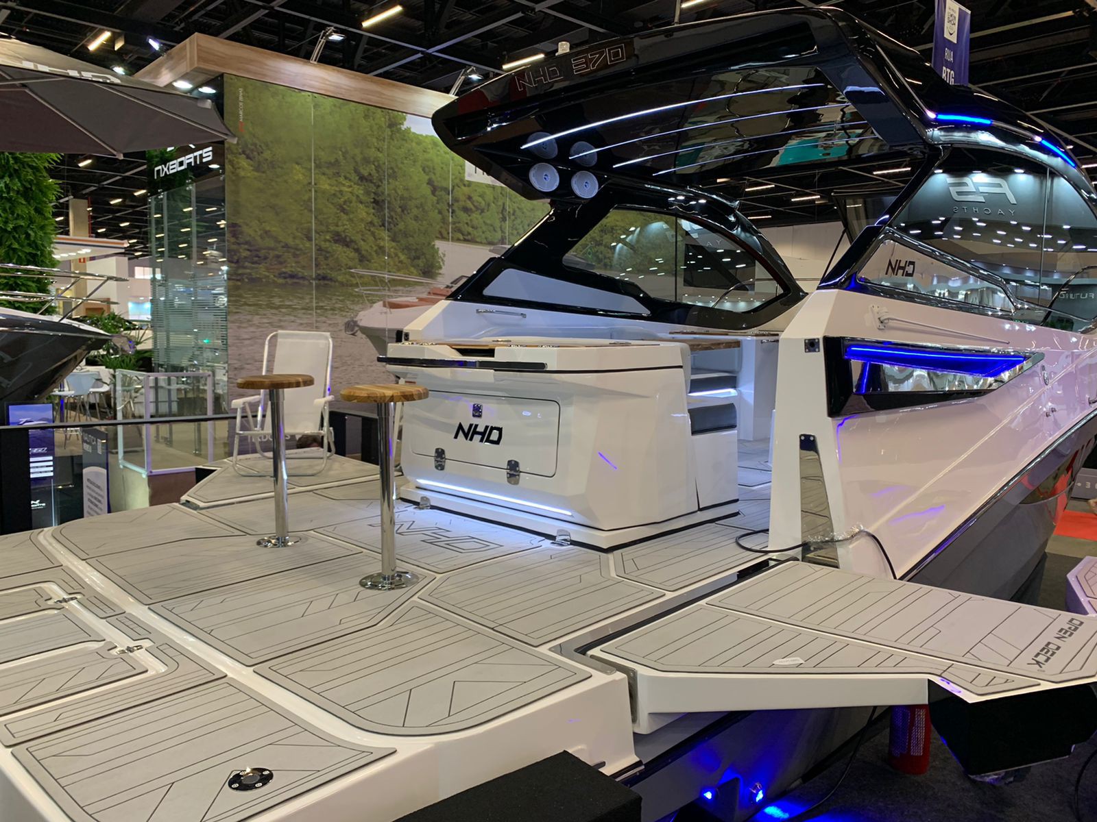 Lancha NHD 370 HT Double Open Deck - vistamarnautica