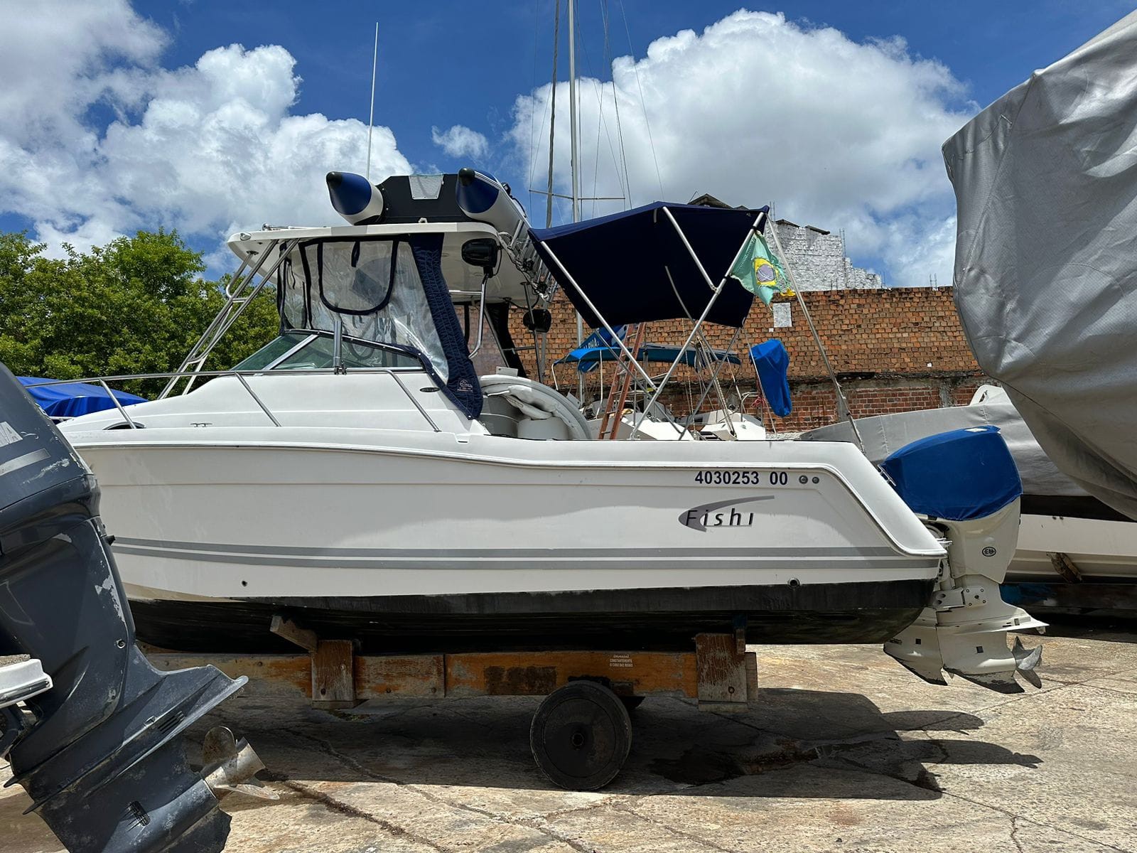 Lancha Fishing 28 Wa com parelha Evinrude - vistamarnautica