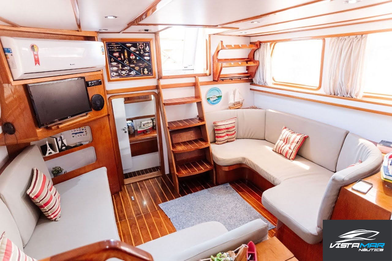 Barco Trawler 40 pés - vistamarnautica