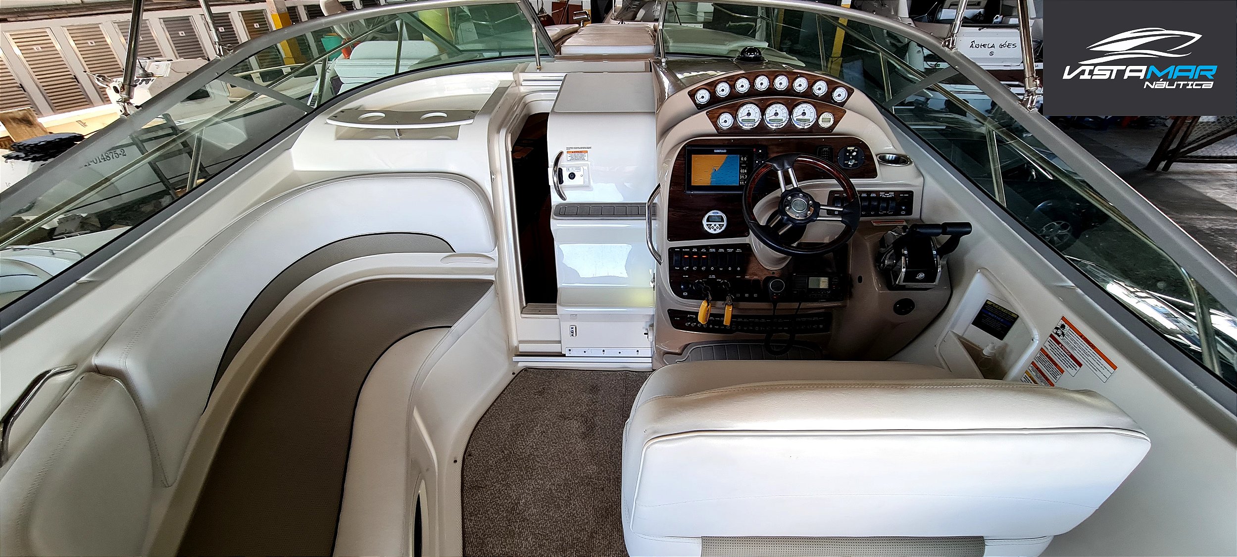 Lancha Bayliner 35 pés - vistamarnautica
