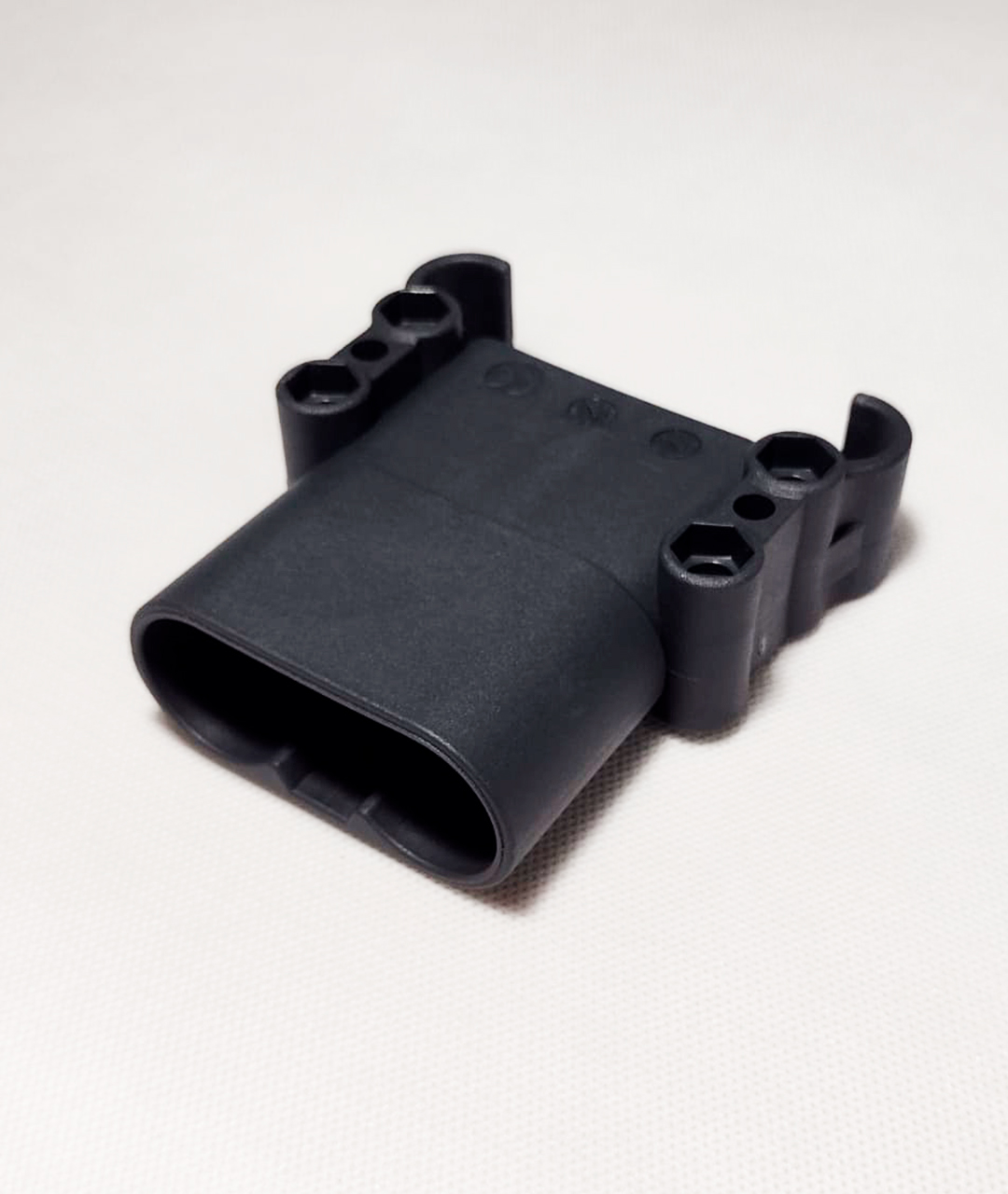 Conector Rema DIN - 160Ah macho (50mm²) | Empilhadeiras Catarinense ...