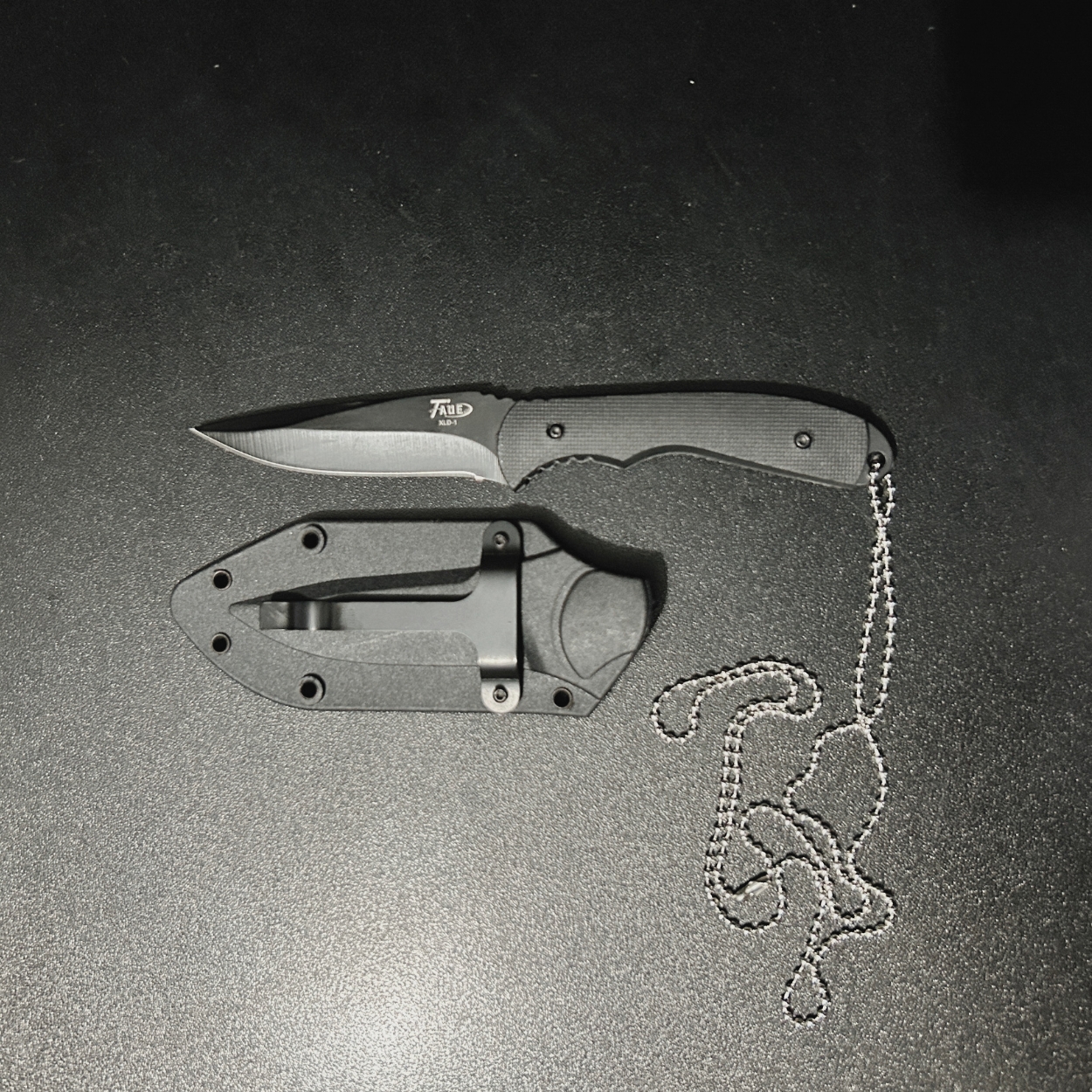 Faca de Auto-Defesa (Neck Knife) e Cintura com Bainha de Polímero ...