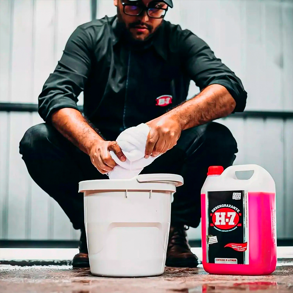 Desengraxante H7- 5 Litros - Limpeza Pesada - Multiuso - SeuPosto.Com | Equipamentos para Posto ...
