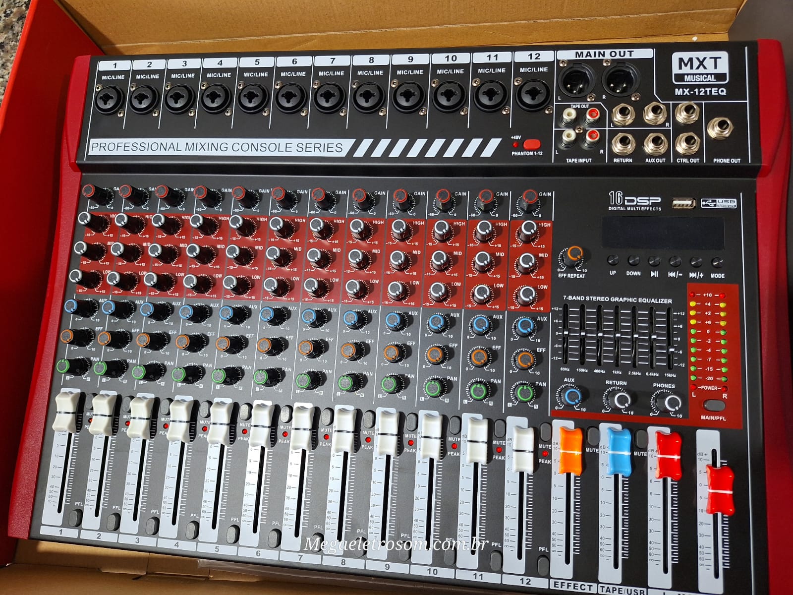 Mesa de Som MXT 12 Canais MX-12TEQ - MEGAELETROSOM