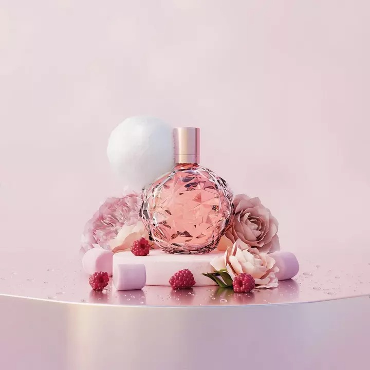 Ariana Grande Ari Eau de Parfum - Consumos da Martina
