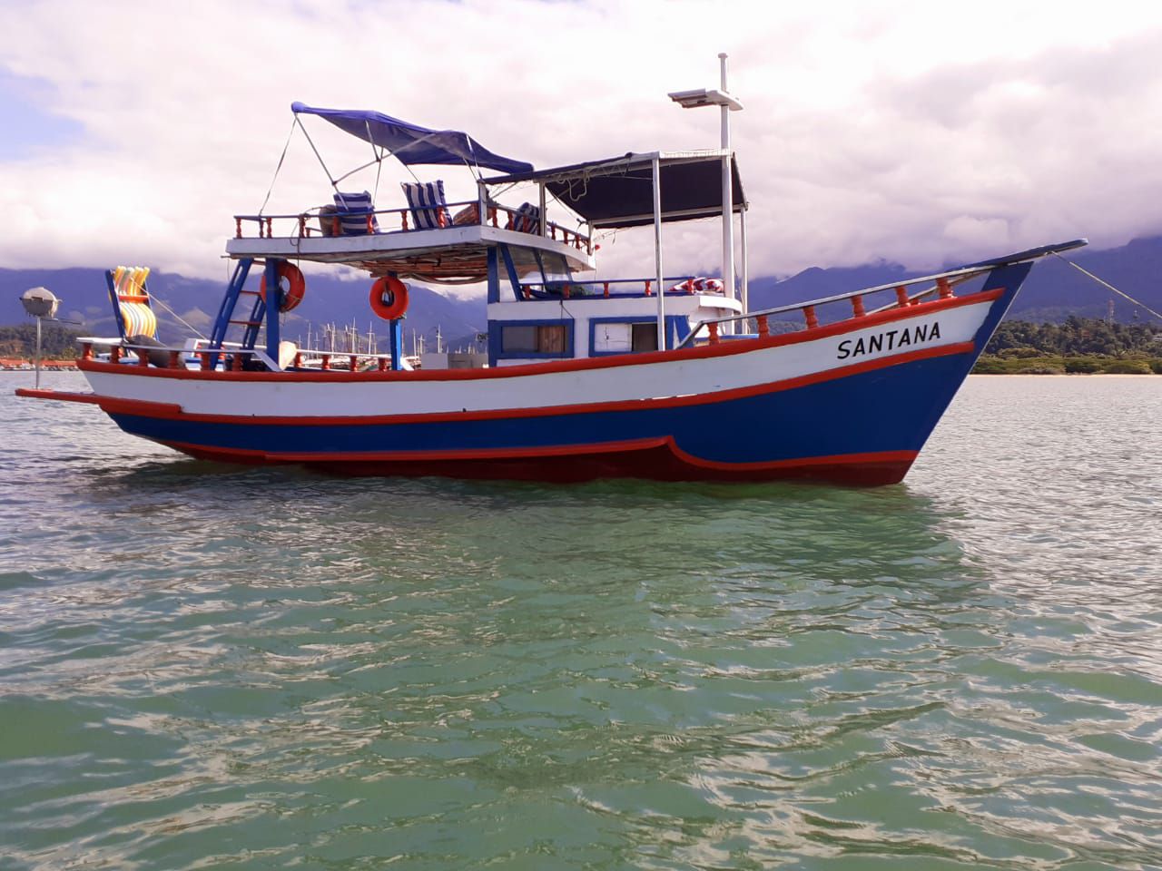 Barco privativo Santana - PARATY PASSEIOS ON LINE