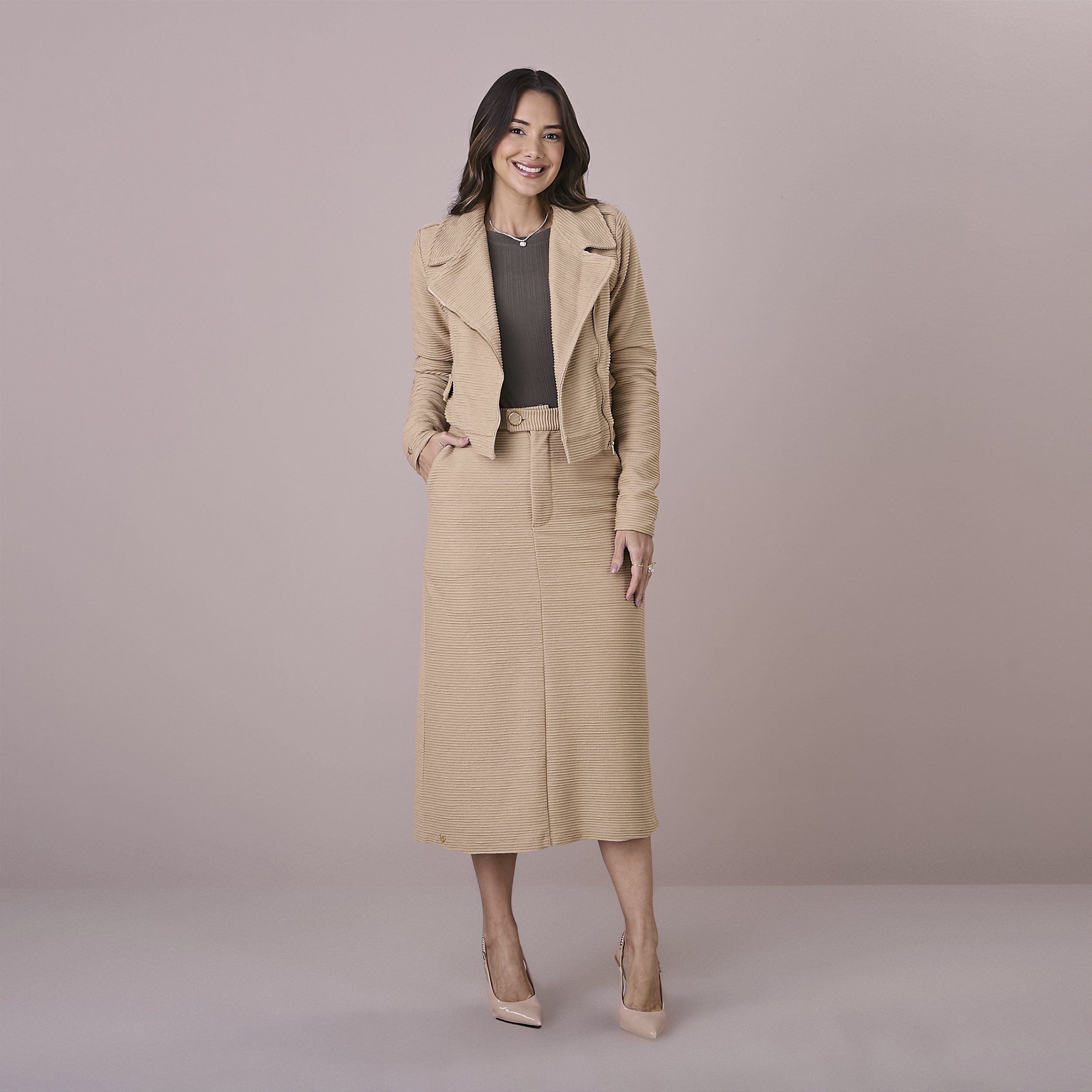 Jaqueta Curta na Malha Algodão Zíper Assimétrico Laura - Tata Martello - Yuli's Store o melhor ...