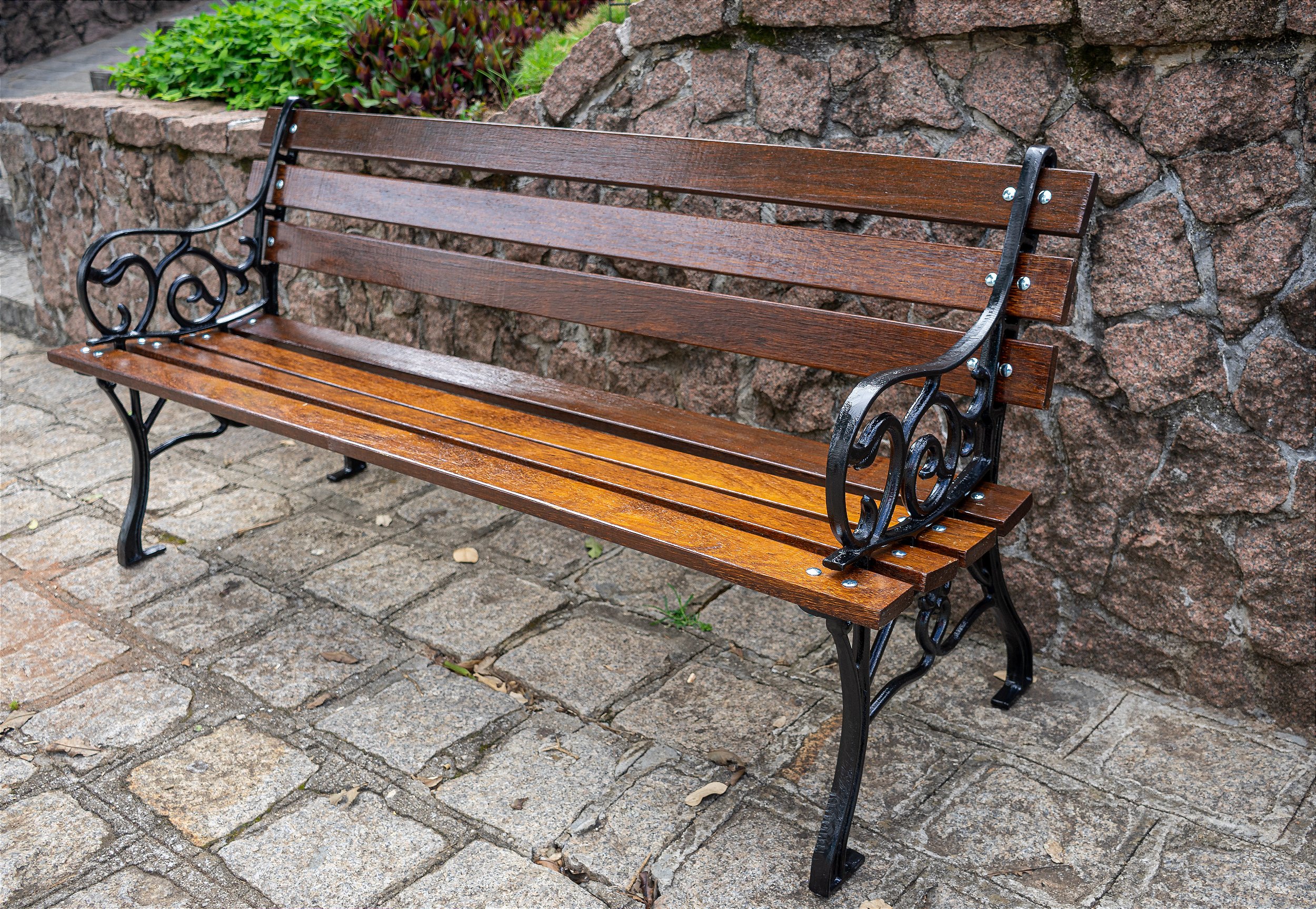 Banco de Jardim/Praça Estilo Francês em Madeira Maciça - Lazer e Casa