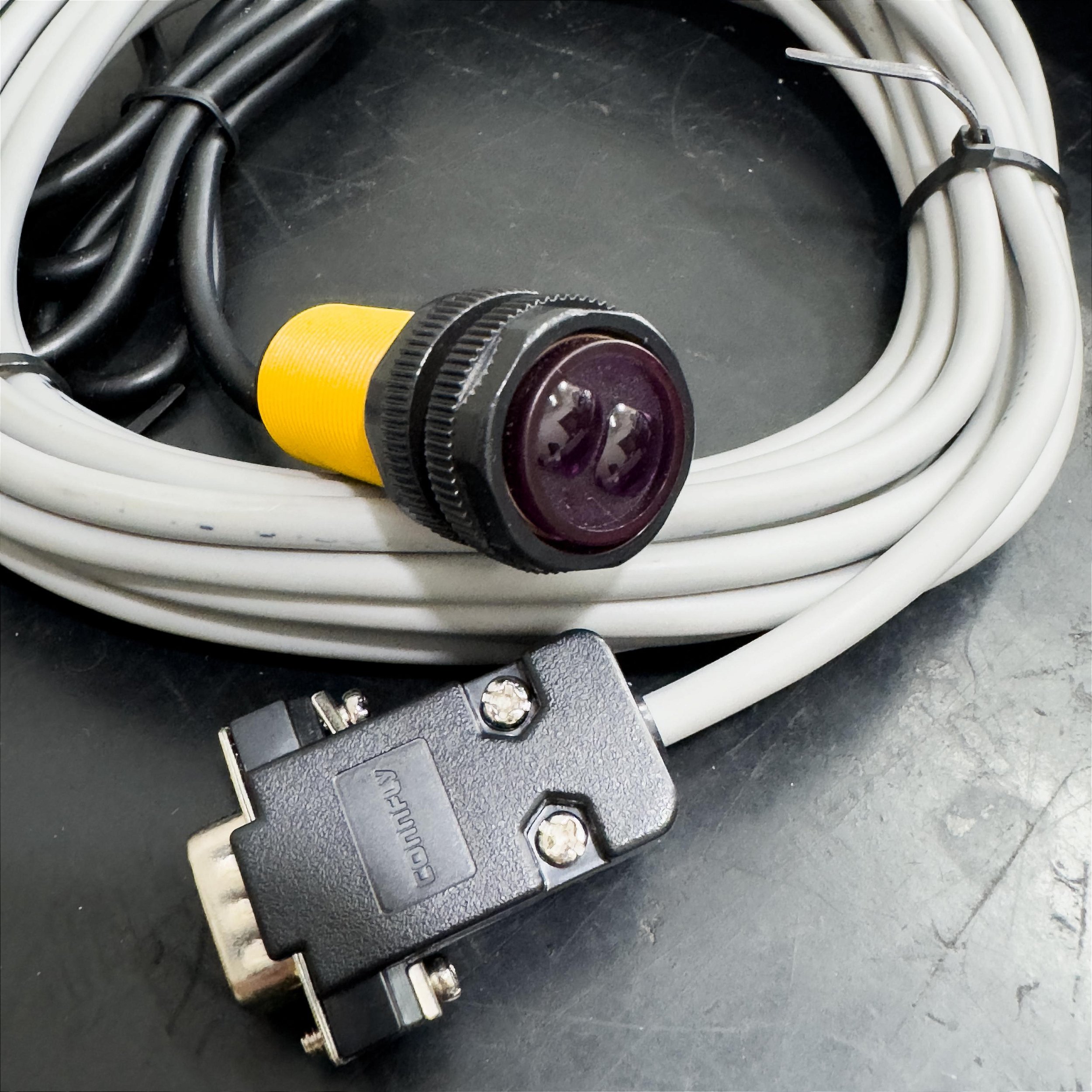 Display contator de peças com sensor e reset remoto. - Tecnopartes RJ