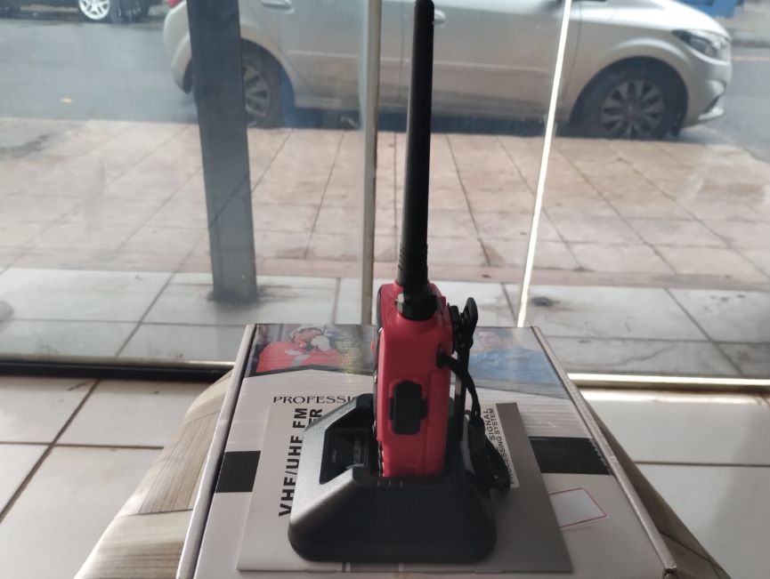 RÁDIO COMUNICADOR PROFISSIONAL BOISTON UV-558 VERMELHO - Mgm Informática