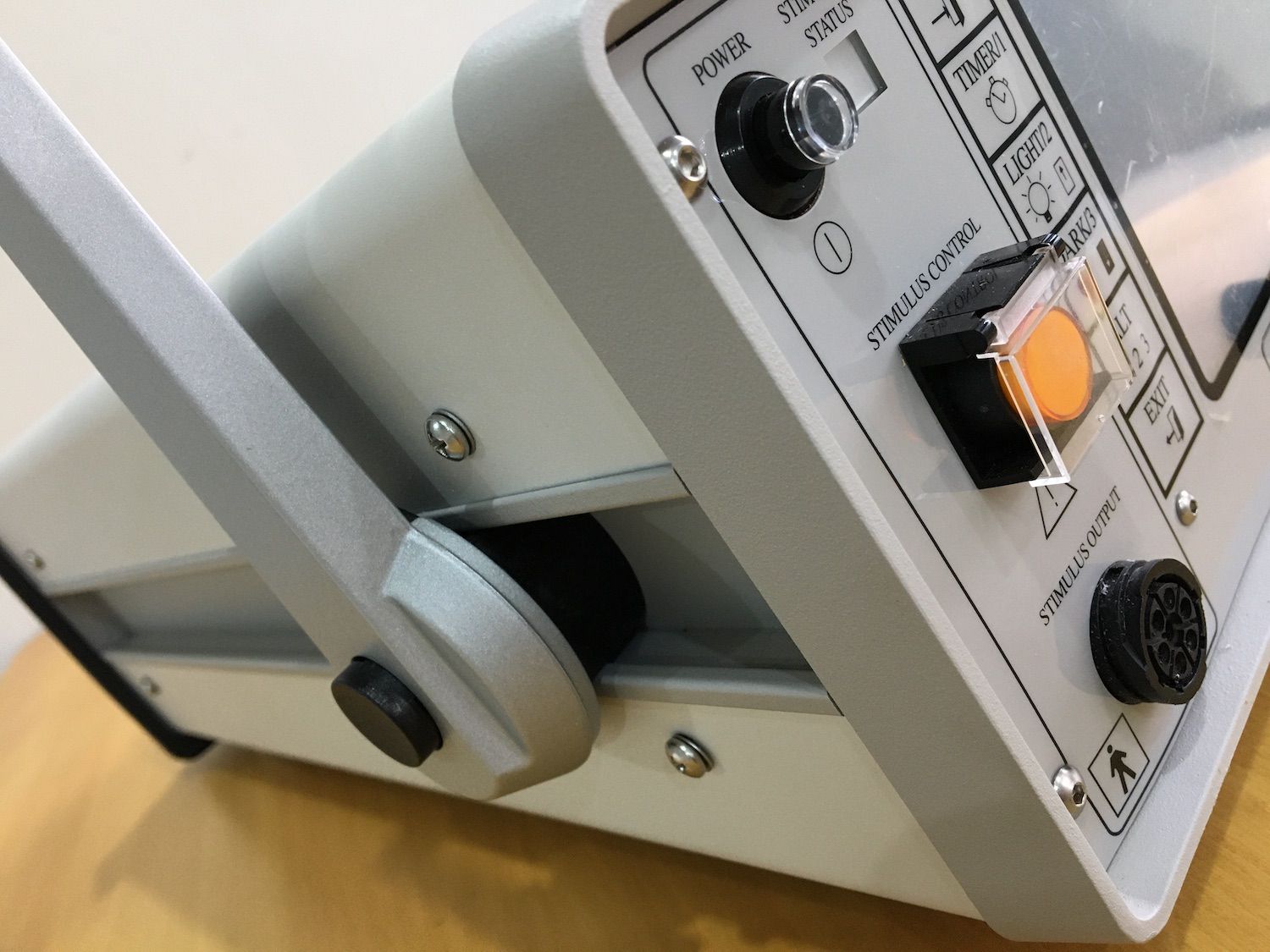 Equipamento de Eletroconvulsoterapia MECTA spECTrum 4000M (semi - novo ...