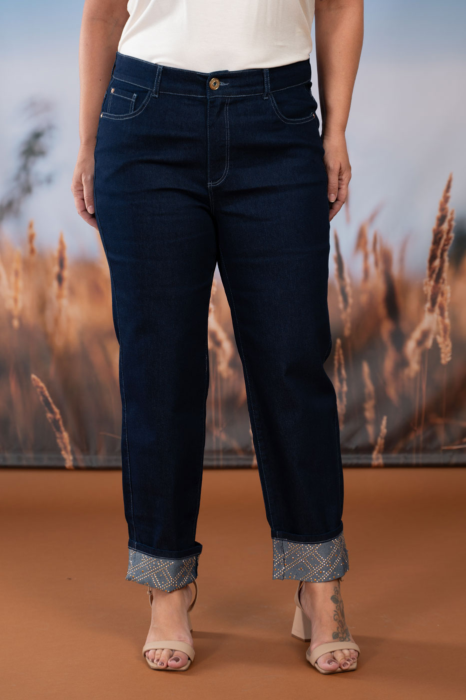 CAPRI SPECIAL BARRA DOBRADA - Loony Jeans - Moda Feminina Plus Size e ...
